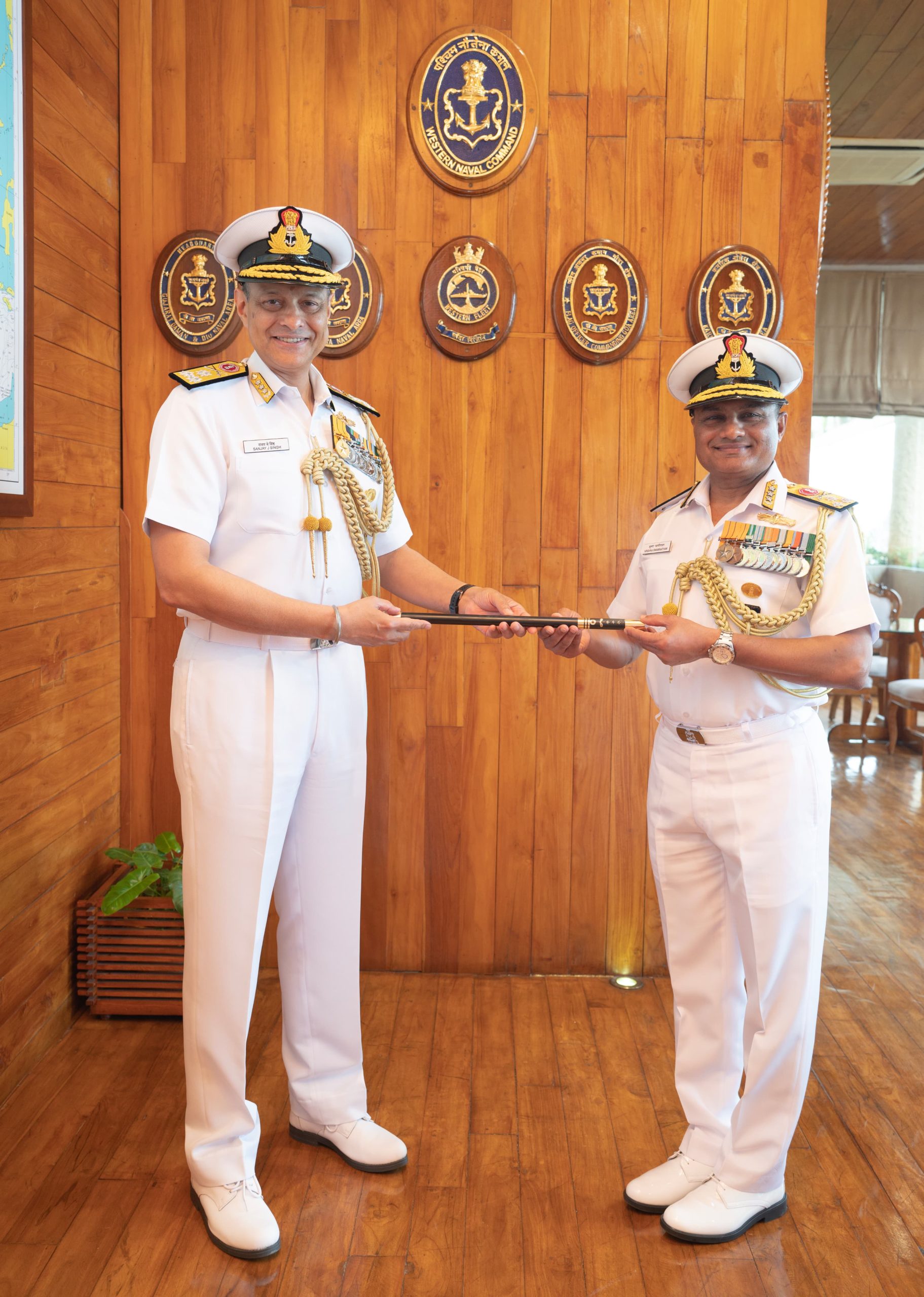 Vice Admiral Krishna Swaminathan Assumes Charge as the FOCinC (WEST ...